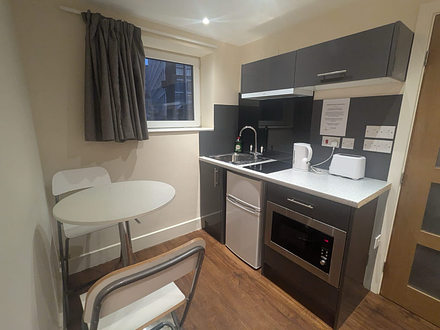 Newcastle City Centre Studio Apartments (Newcastle upon Tyne) | Theatre ...
